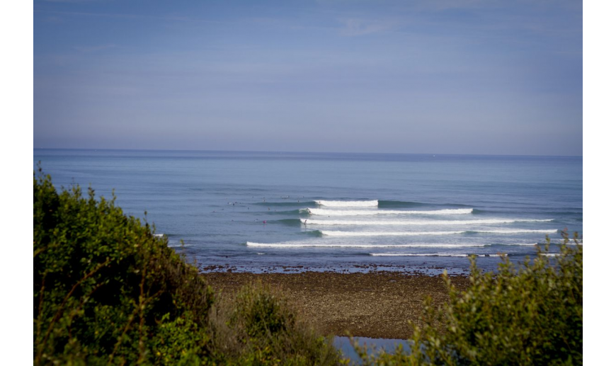 À la découverte des spots de surf de la côte basque: Parlementia ...